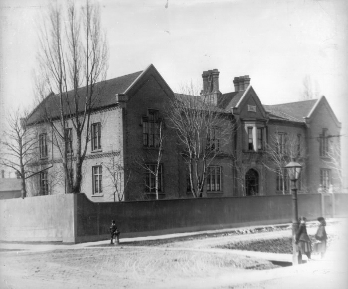 house-of-industry-elm-st-s-side-between-elizabeth-chestnut-sts-1880s ...